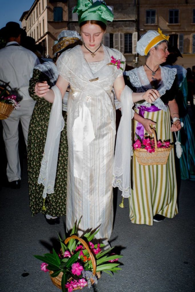 Feng Li: “Each of my photos is an independent story” - Doors Art and ...