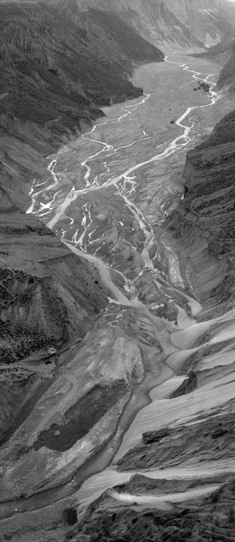 Michael Cherney: “Each photograph is a map.” - Doors Art and Culture Agency